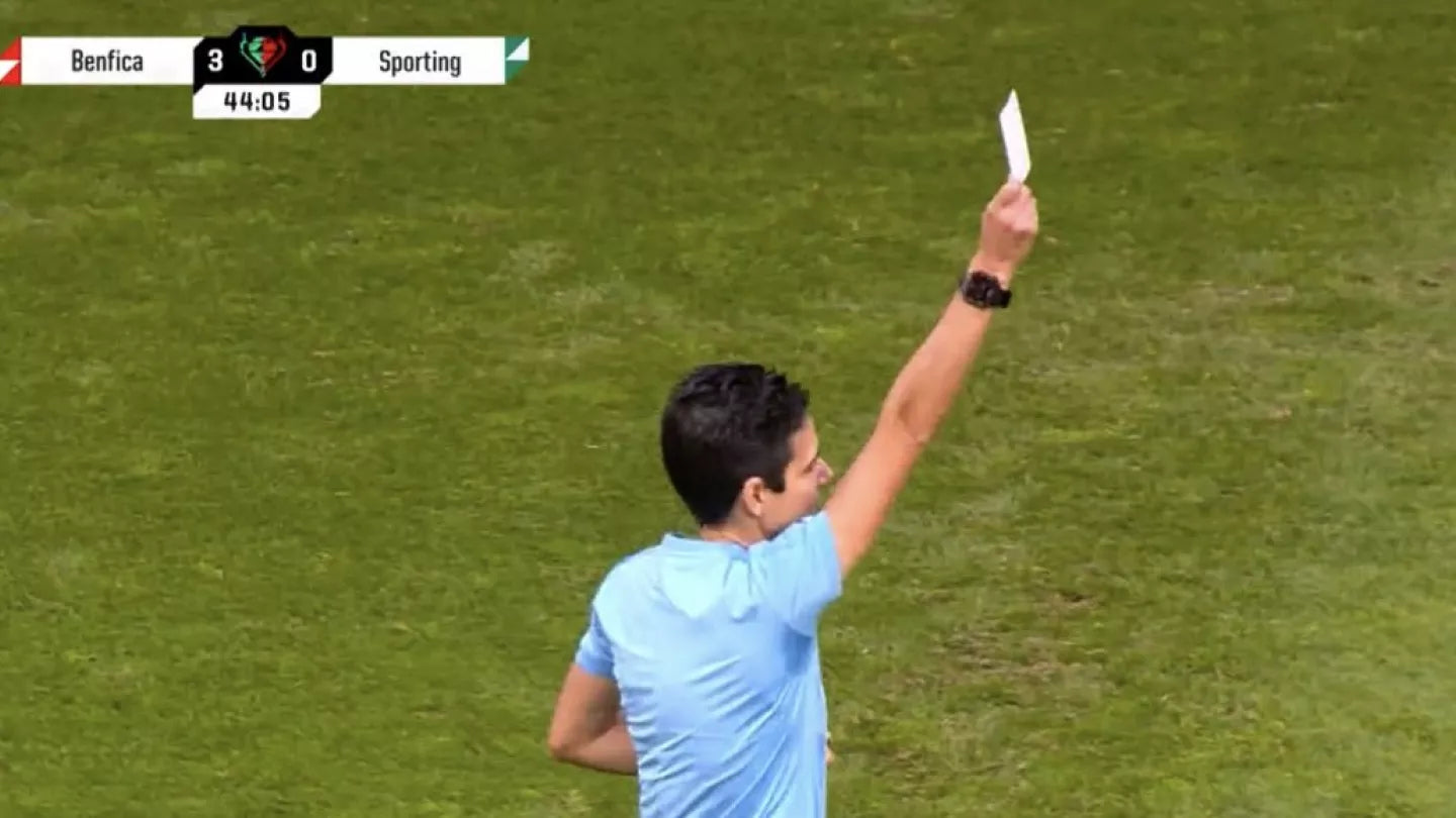 What is a White Card in Soccer? The Rule Explained – Referee POV
